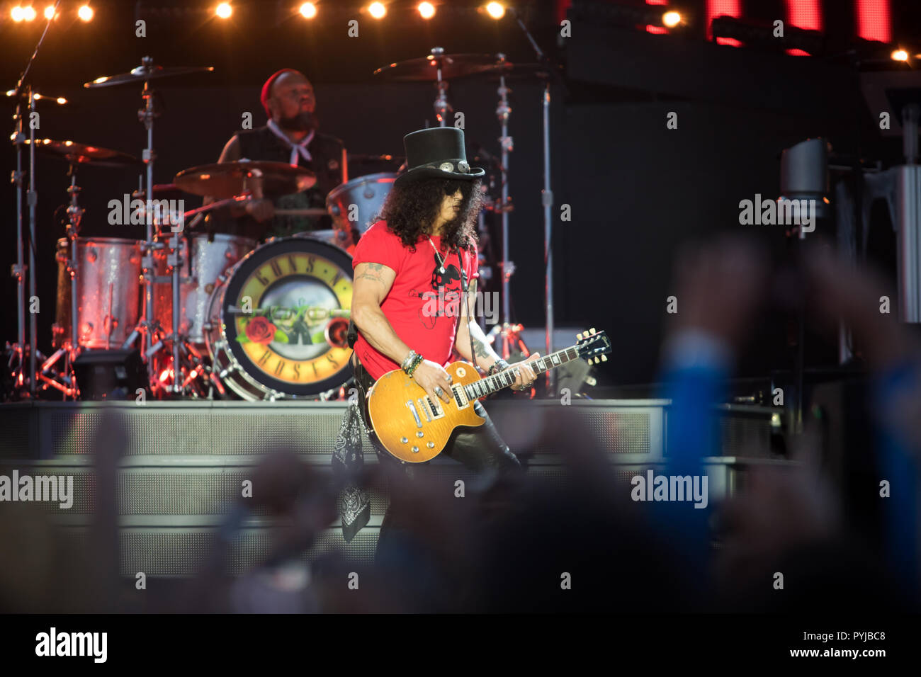 Slash guns n roses hi-res stock photography and images - Alamy