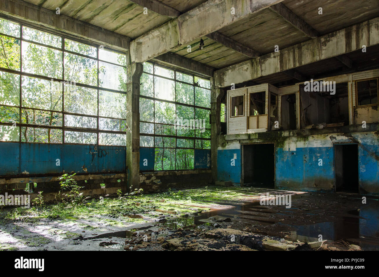 Abandoned industrial hall with photo manipulation - incredible textures ...