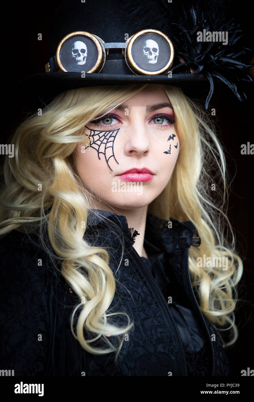 Sara wilkinson hi-res stock photography and images - Alamy