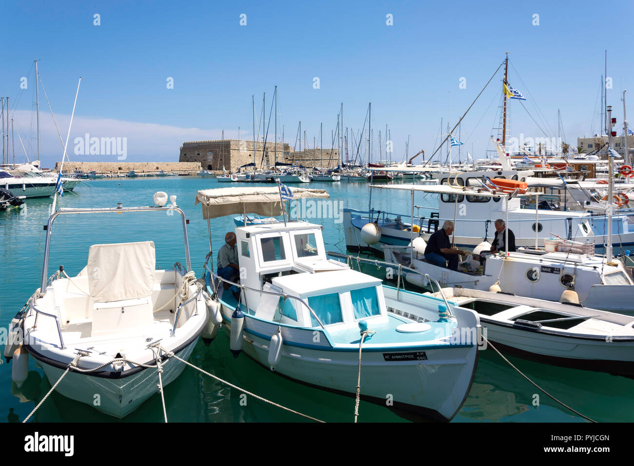Castello a mare hi-res stock photography and images - Alamy