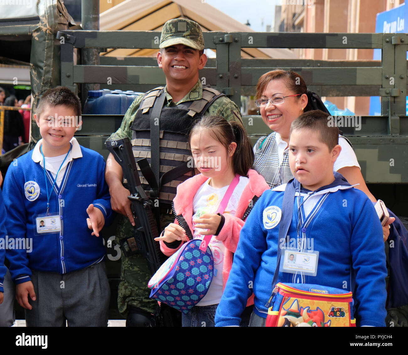 Mexican school children hi-res stock photography and images - Alamy
