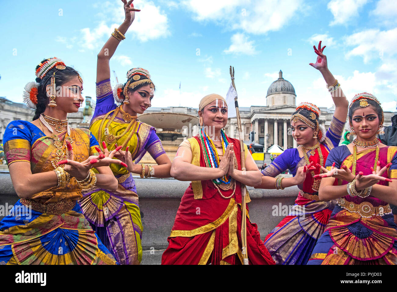 Hindus, Sikhs and Jains gather in Trafalgar Square, London to celebrate ...