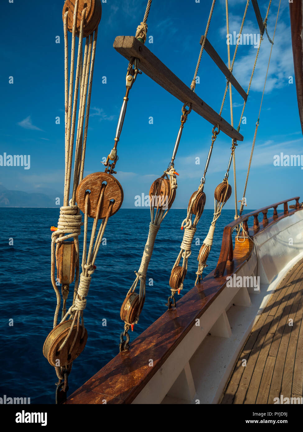 Old ship tackles. Old sailing ship vessel. Background Stock Photo - Alamy