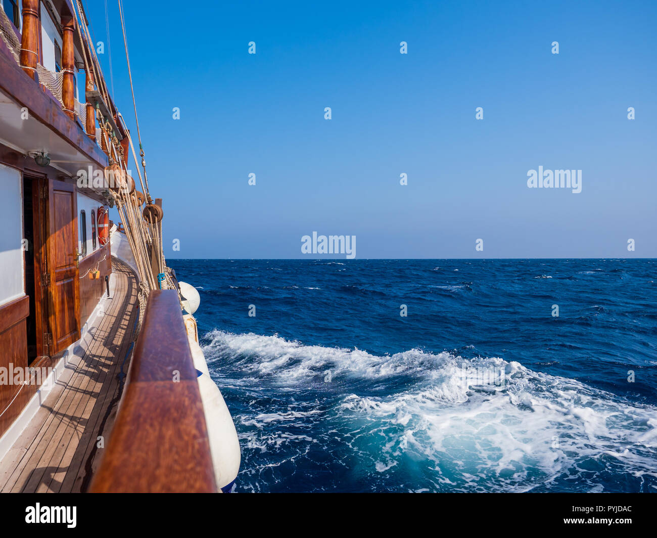Old ship tackles. Old sailing ship vessel. Background Stock Photo - Alamy