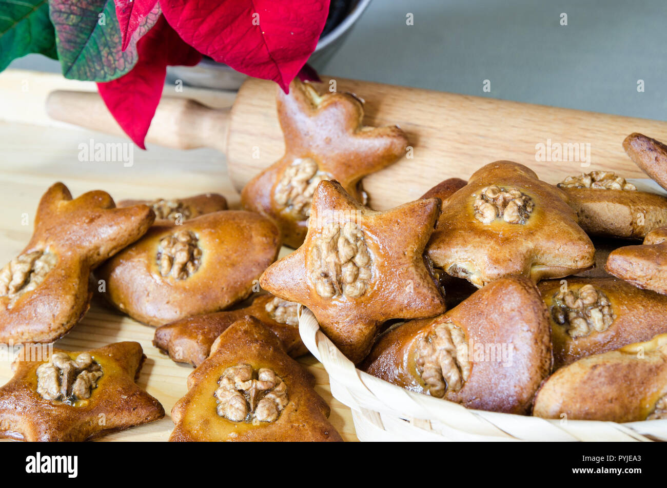 decorated homemade handmade christmas gingerbread cookies Stock Photo ...