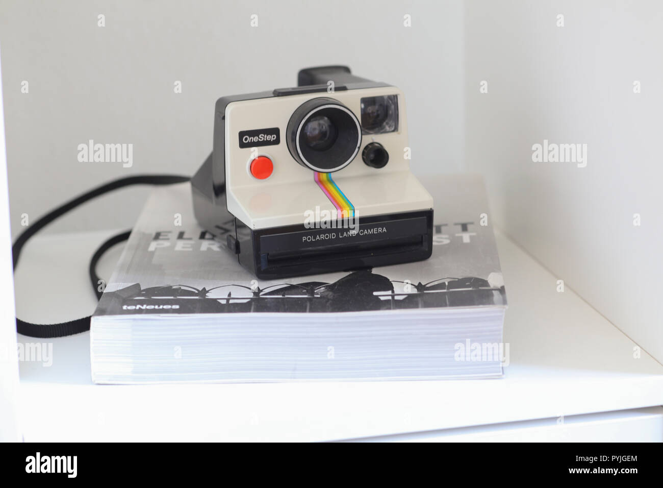 Polaroid Instant Camera Stock Photo - Alamy