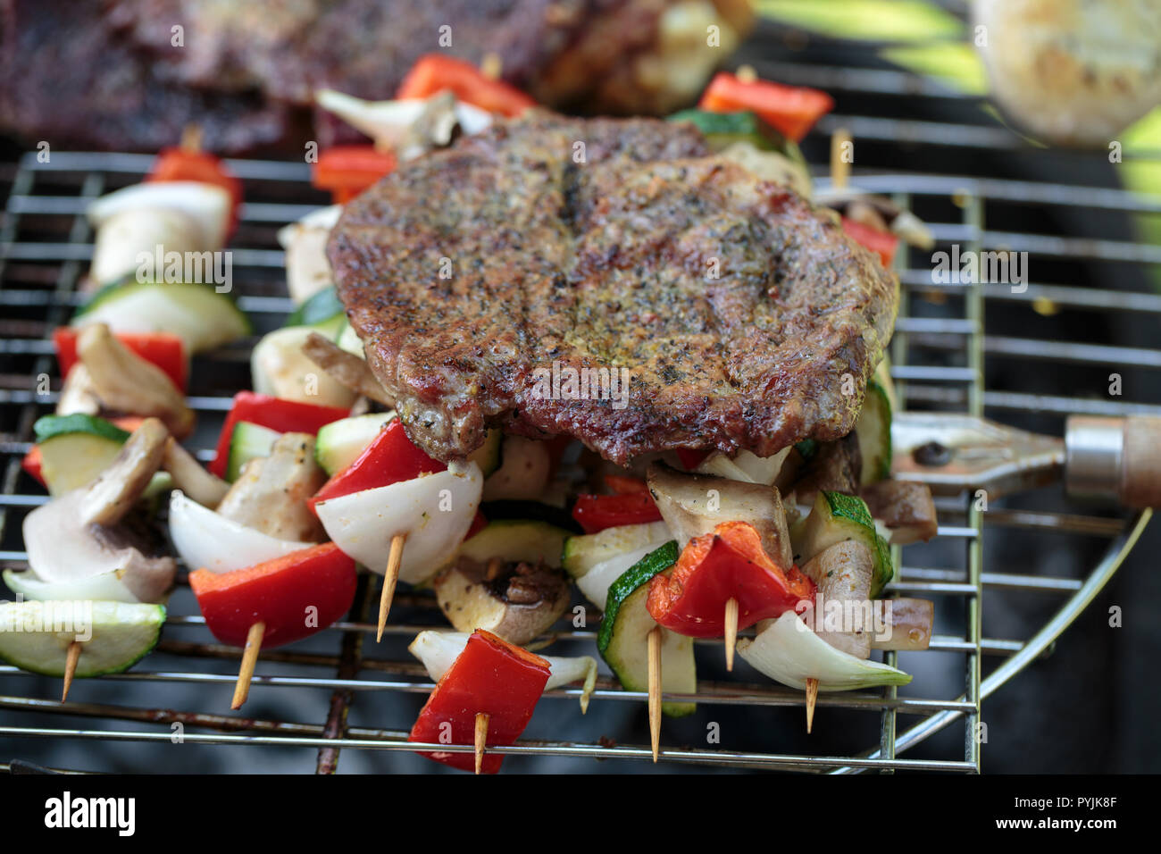 Bbw hi-res stock photography and images - Alamy