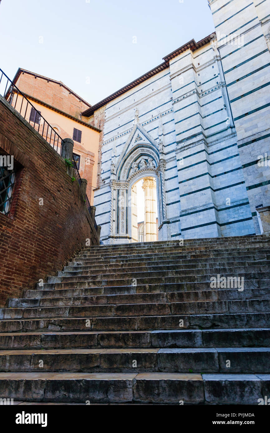 Day view of Siena Cathedral Santa Maria Assunta (Duomo di Siena) in ...