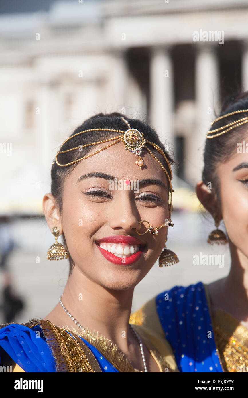 Ghoomar dance hi-res stock photography and images - Alamy