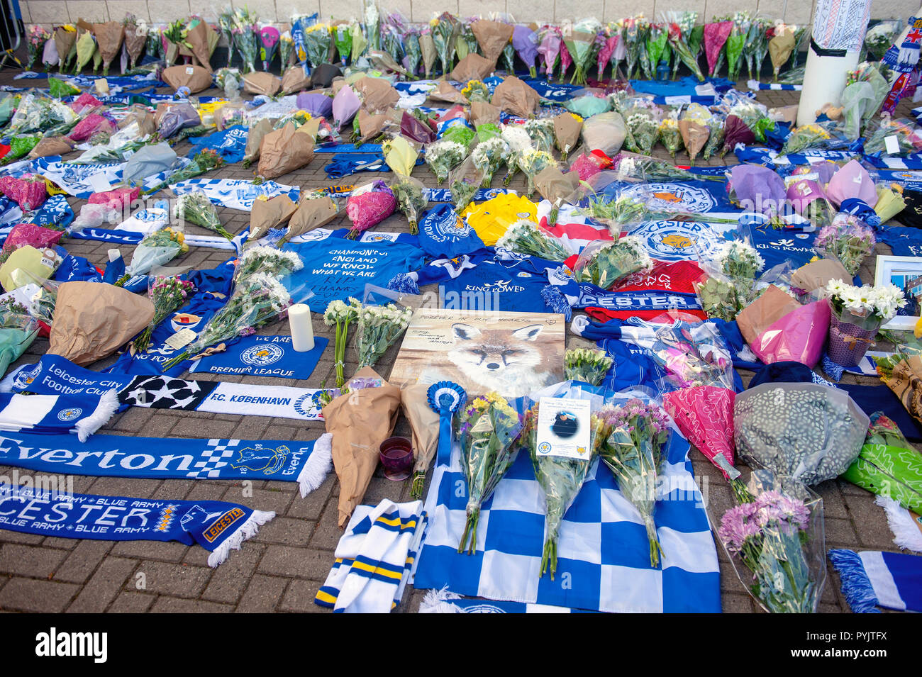 Lcfc leicester city football club hi-res stock photography and images ...