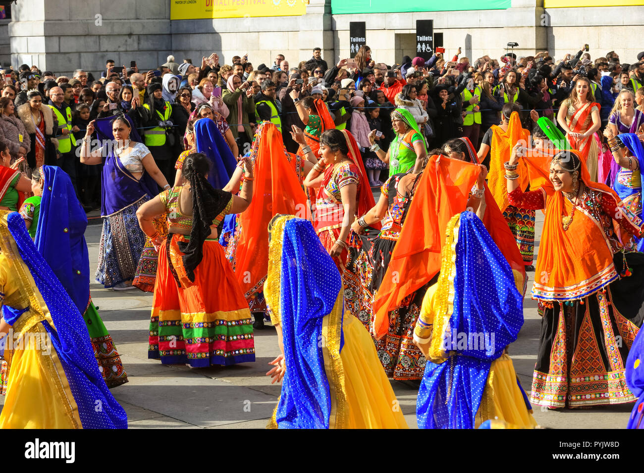 Ghoomar dance hi-res stock photography and images - Alamy