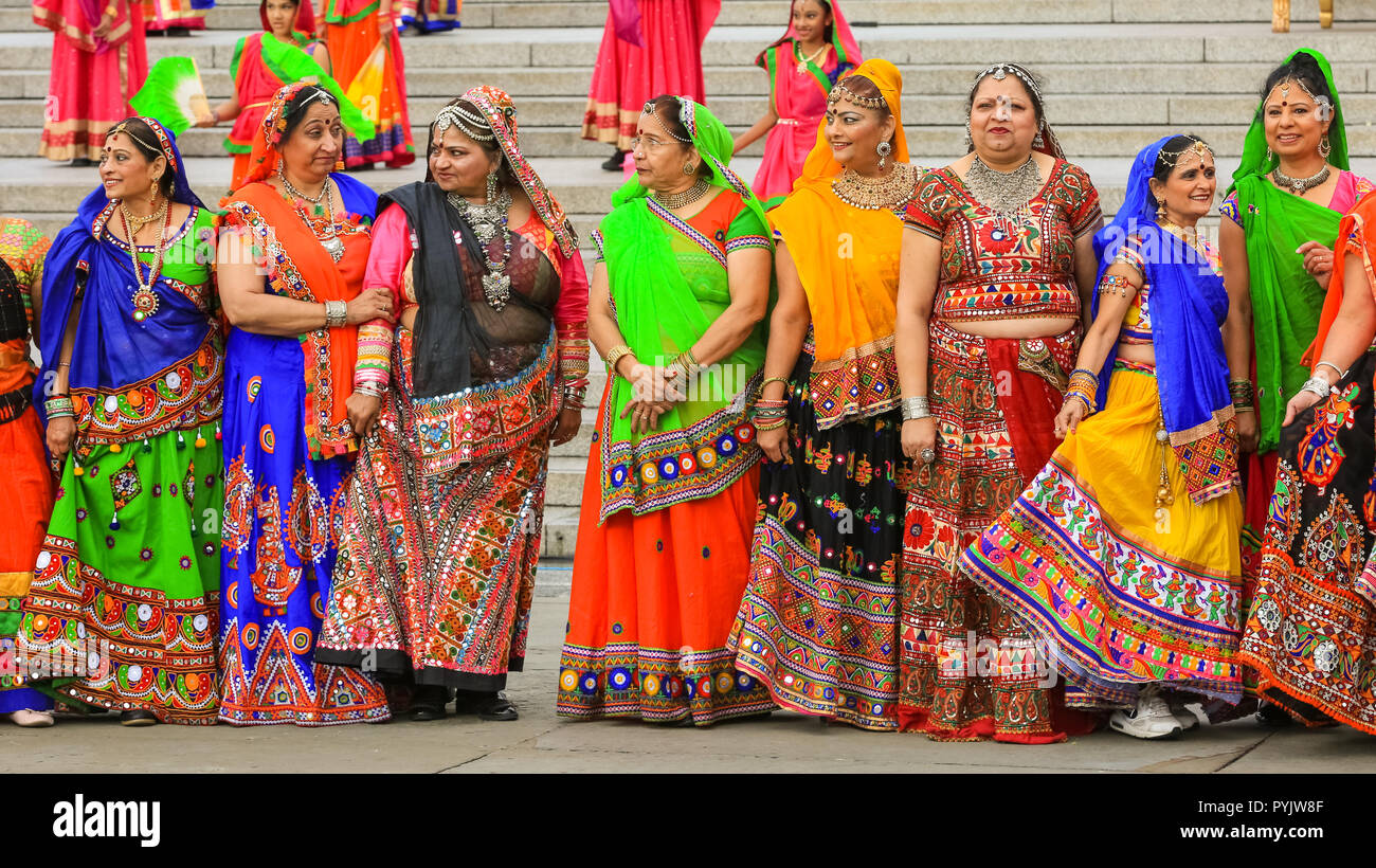 Ghoomar dance hi-res stock photography and images - Alamy