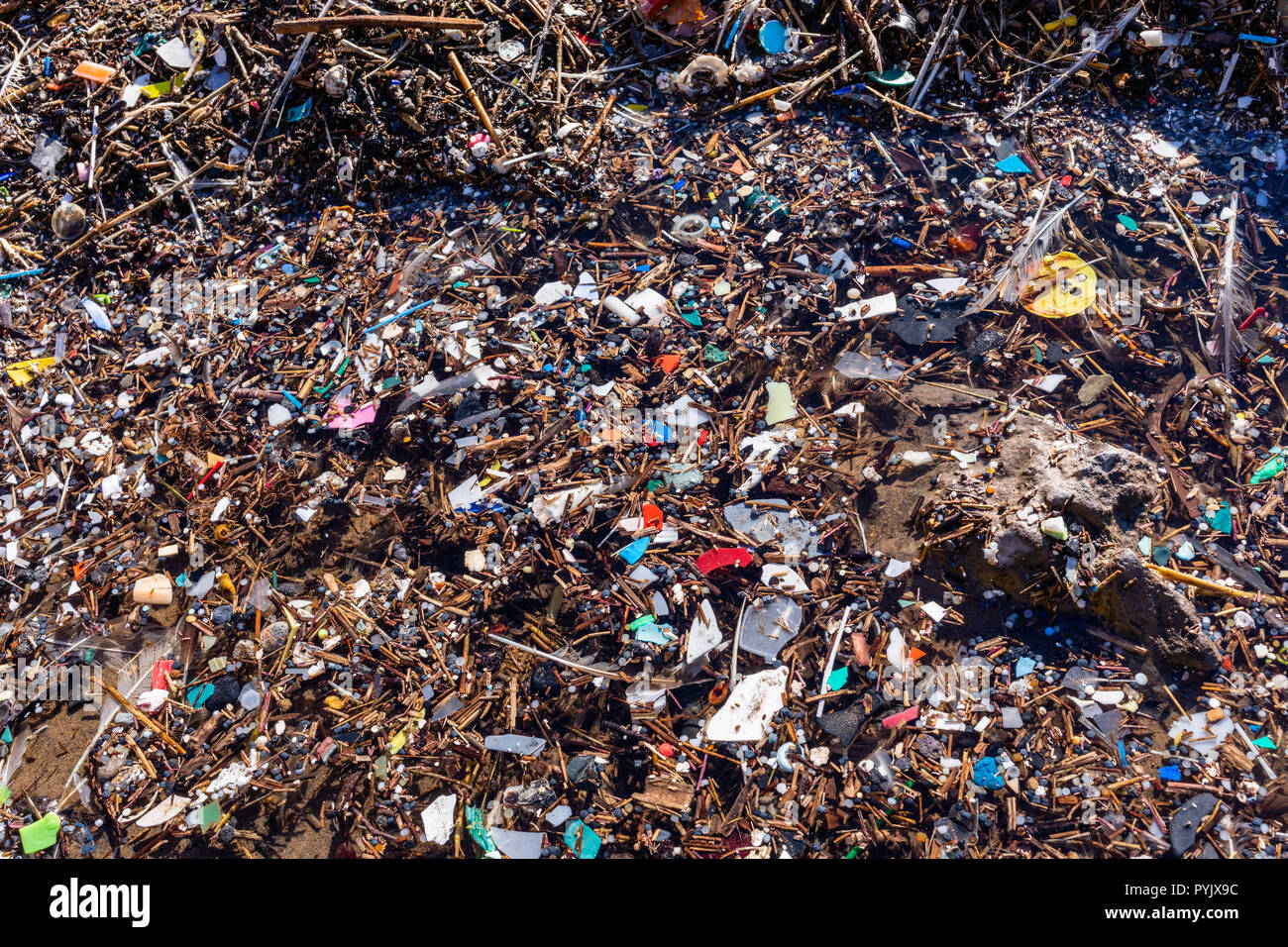 Gower Peninsula, Swansea, UK. 28th October 2018. Strong wind and wave ...