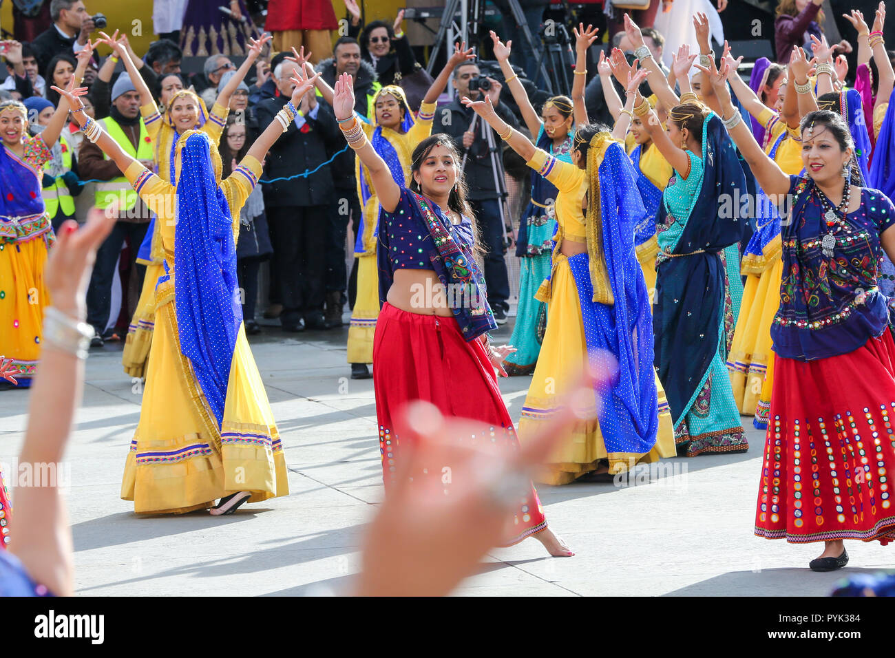 Gujarati folk dance hi-res stock photography and images - Alamy