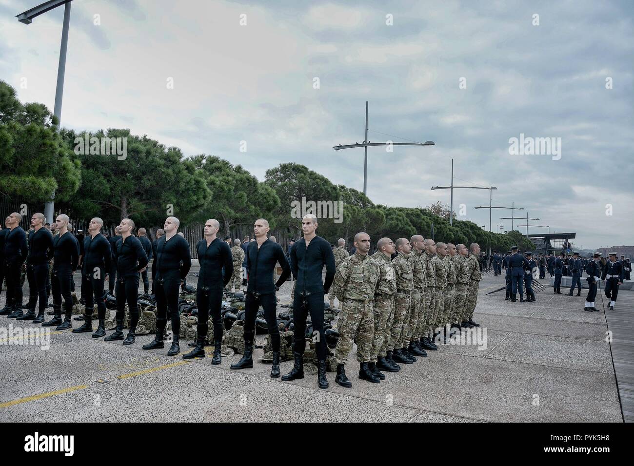 Thessaloniki, Greece. 28th Oct, 2018. Members of Special Unit of Greek ...