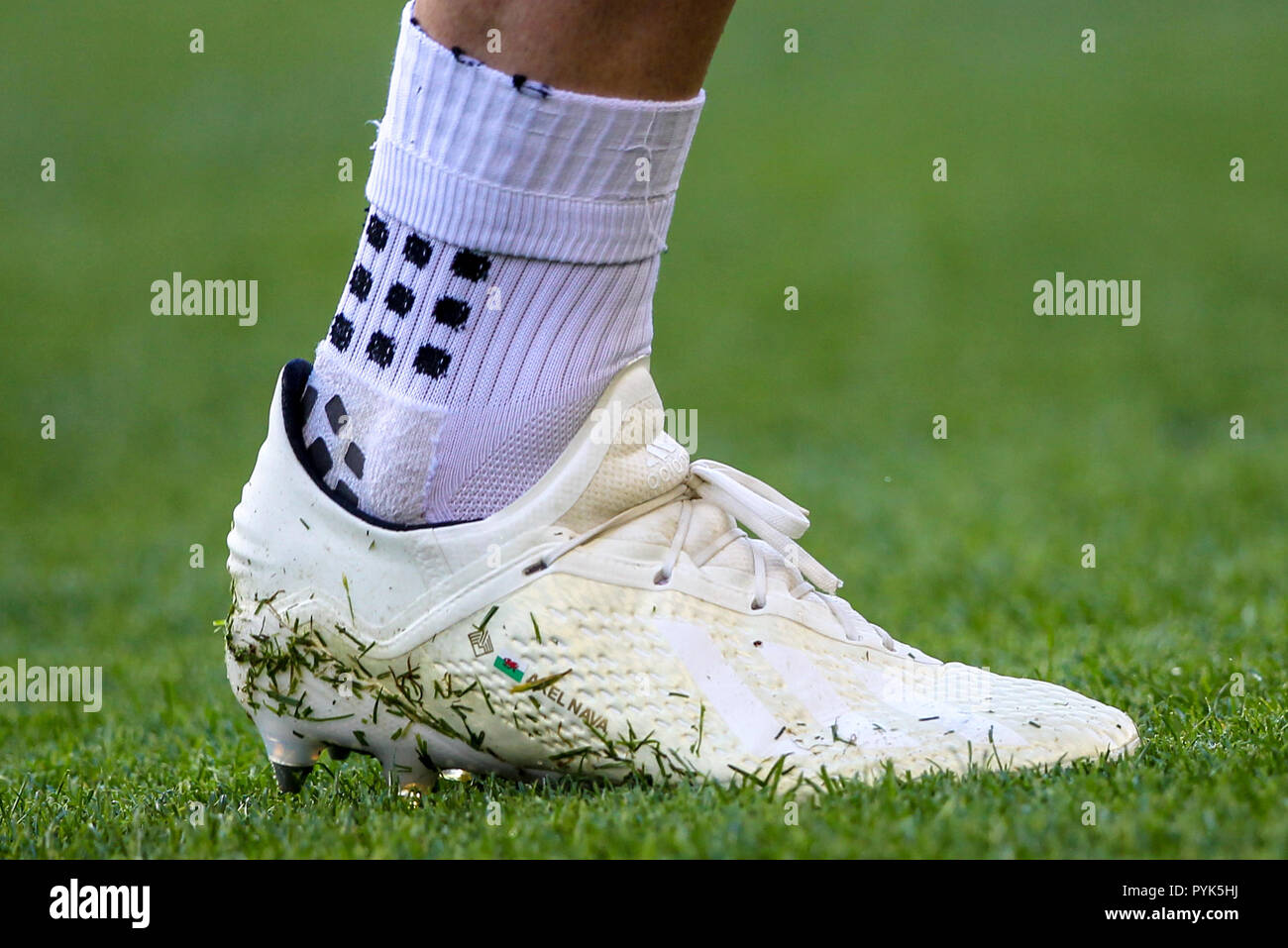 Mens soccer boot hi-res stock photography and images - Alamy