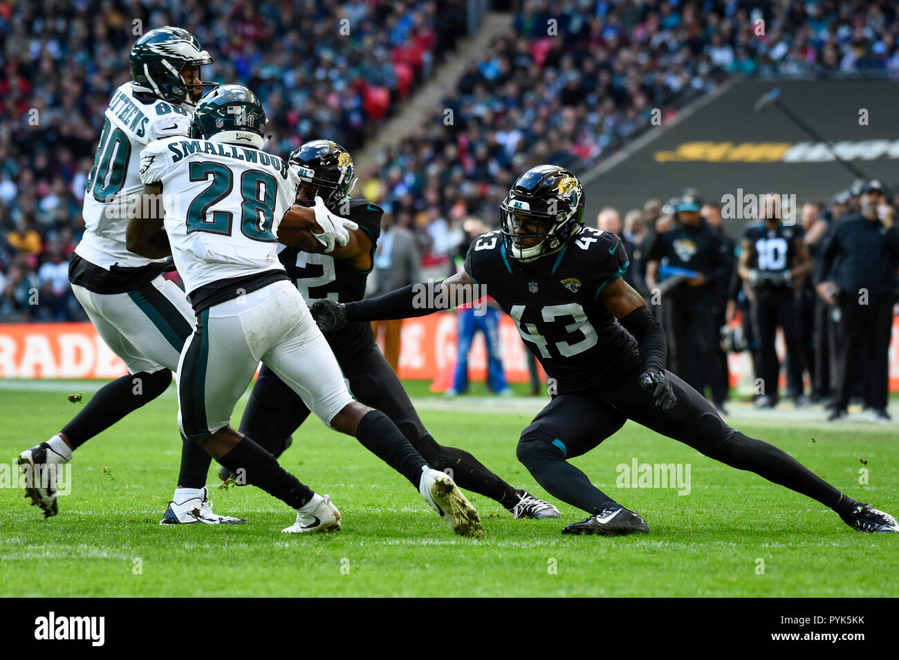 London, UK. 28 October 2018. Eagles running back Wendell Smallwood (28 ...
