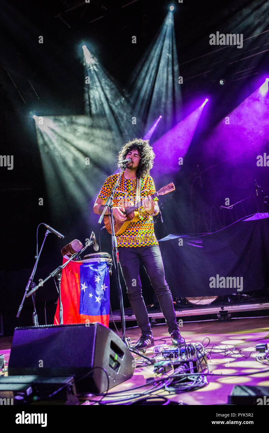 Bobby alu hi-res stock photography and images - Alamy