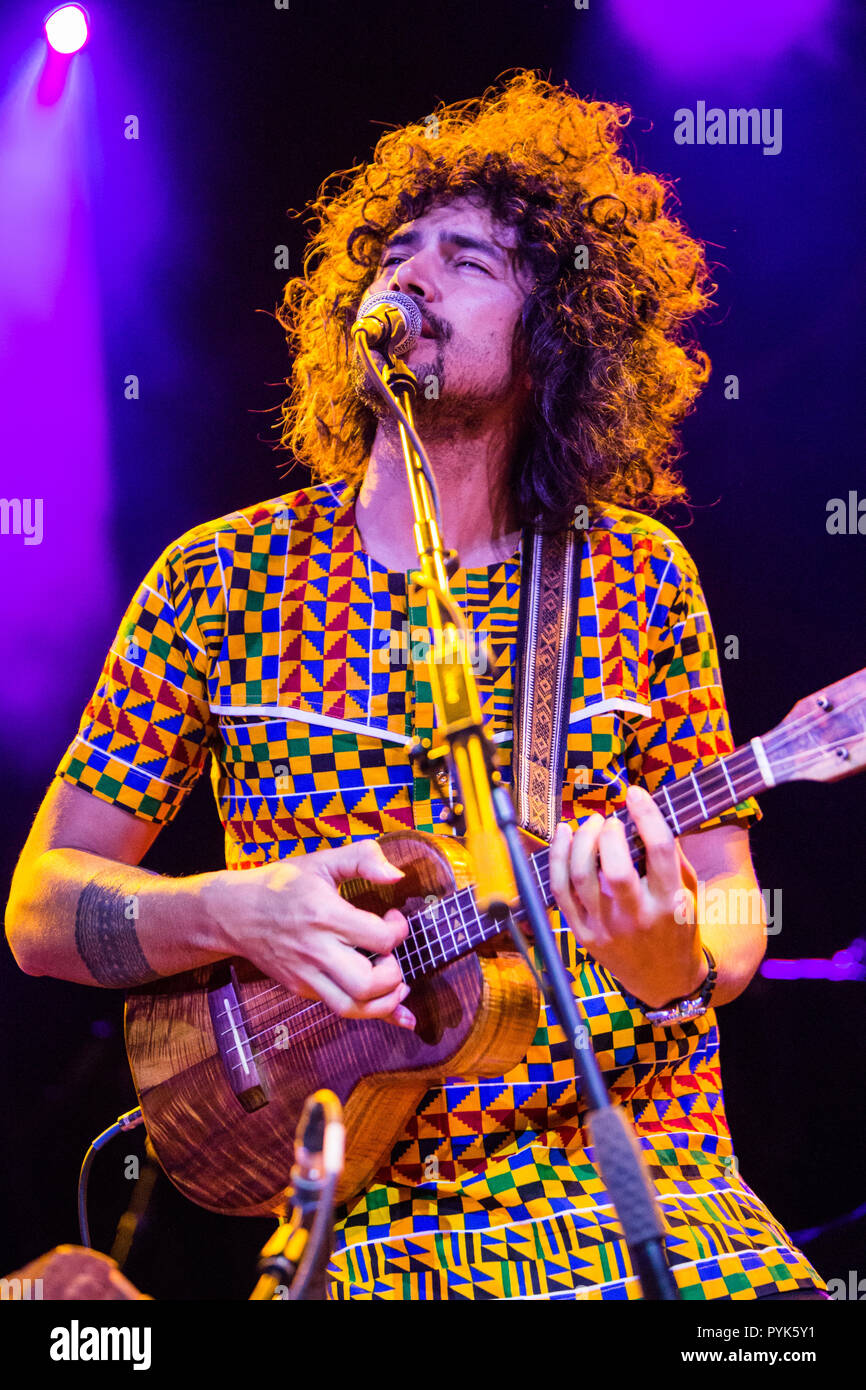 Bobby alu hi-res stock photography and images - Alamy