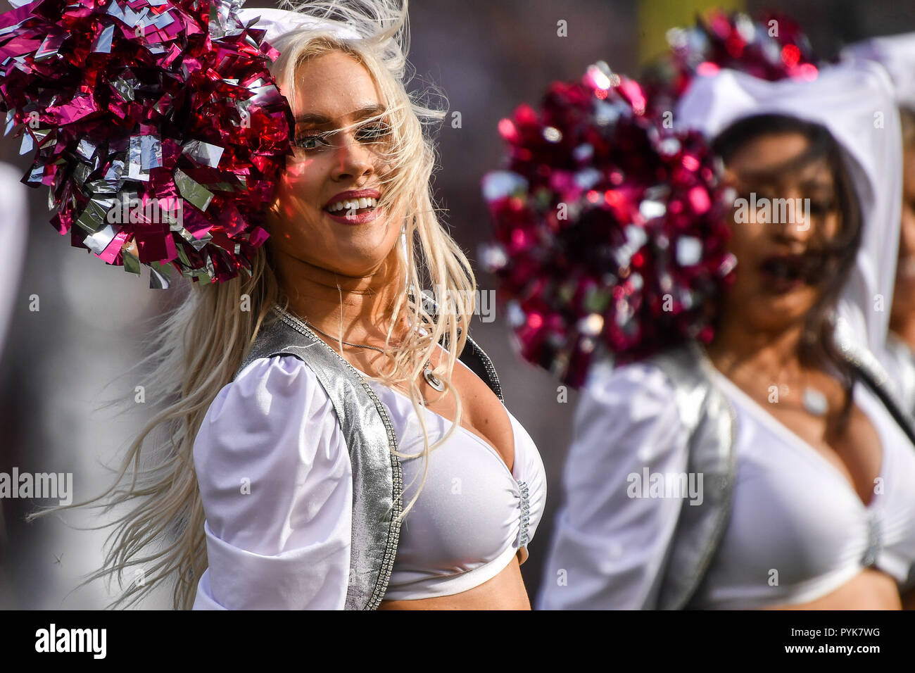 Oakland alameda coliseum hi-res stock photography and images - Alamy