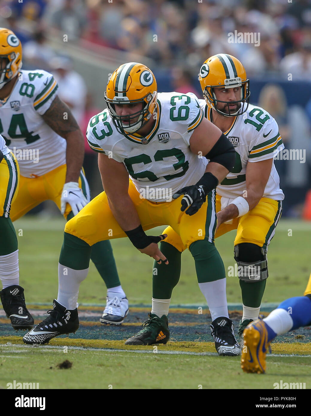 Los Angeles, CA, USA. 28th Oct, 2018. Green Bay Packers center Corey ...