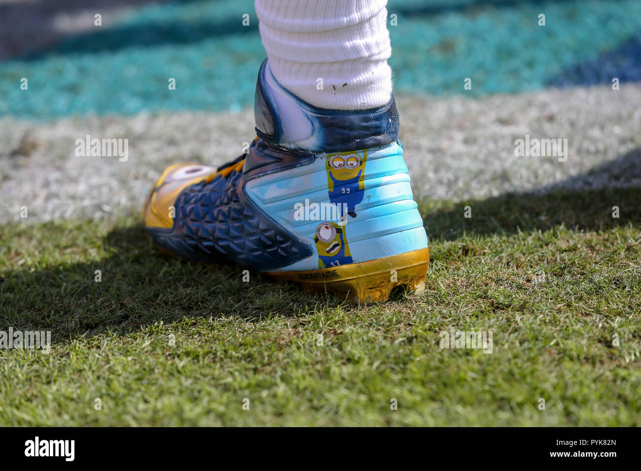 Nfl cleats hi-res stock photography and images - Alamy