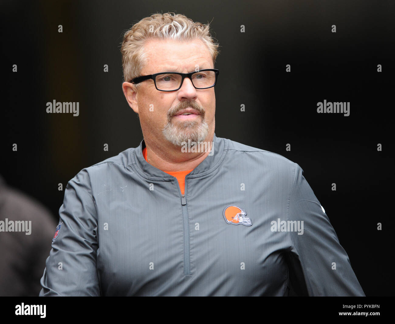 Pittsburgh, PA, USA. 28th Oct, 2018. Browns coach Gregg Williams during ...