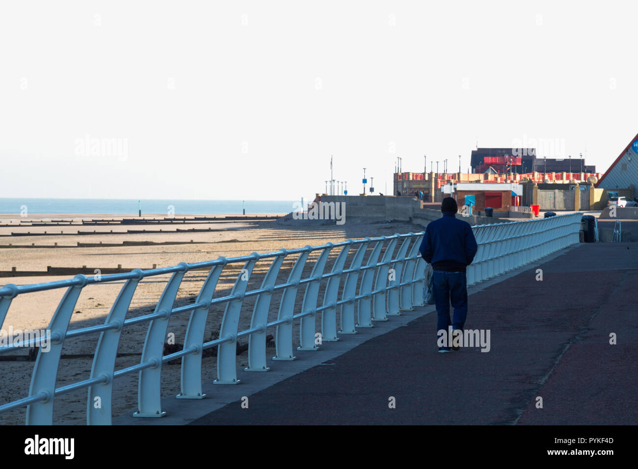 Rhyl, North Wales, UK. 29 October 2018. UK weather: A sunny but cold ...