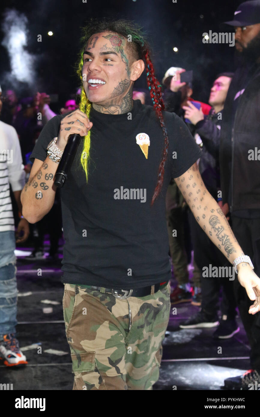 Tekashi 6ix9ine hi-res stock photography and images - Alamy