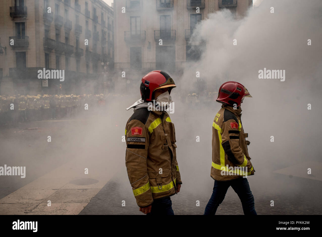 October 29, 2018 - Barcelona, Catalonia, Spain - Firefighters go by the ...