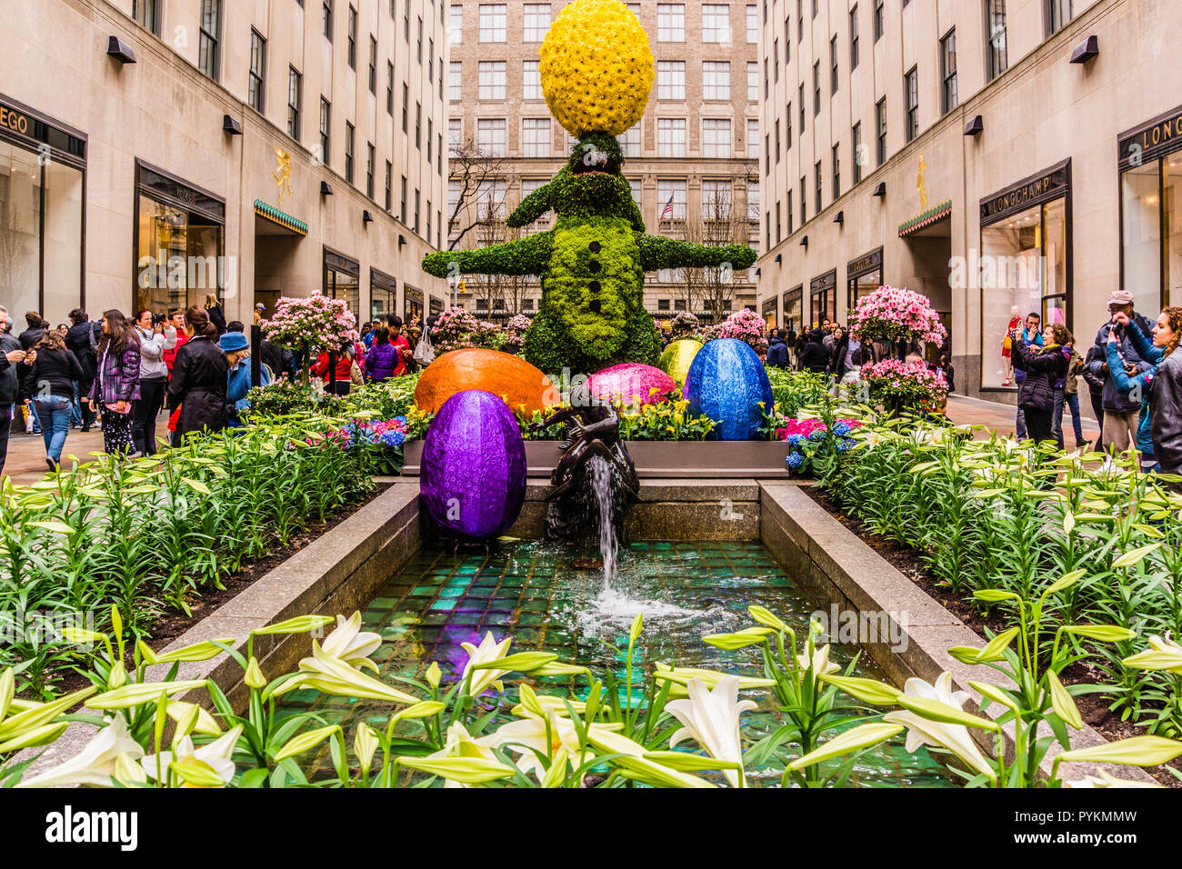 Easter rockefeller center manhattan new hi-res stock photography and ...