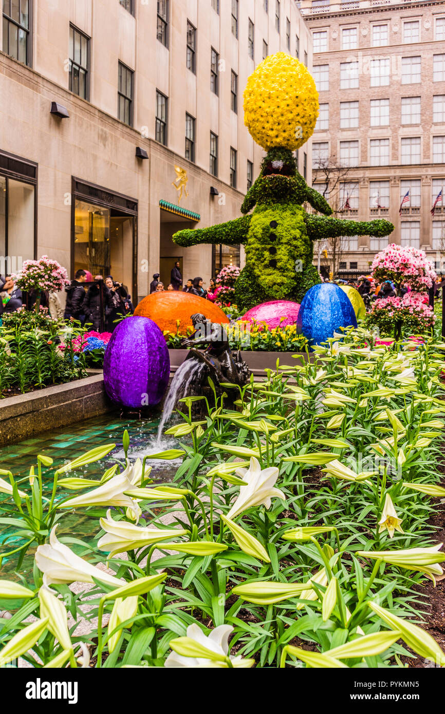 Easter rockefeller center manhattan new hi-res stock photography and ...