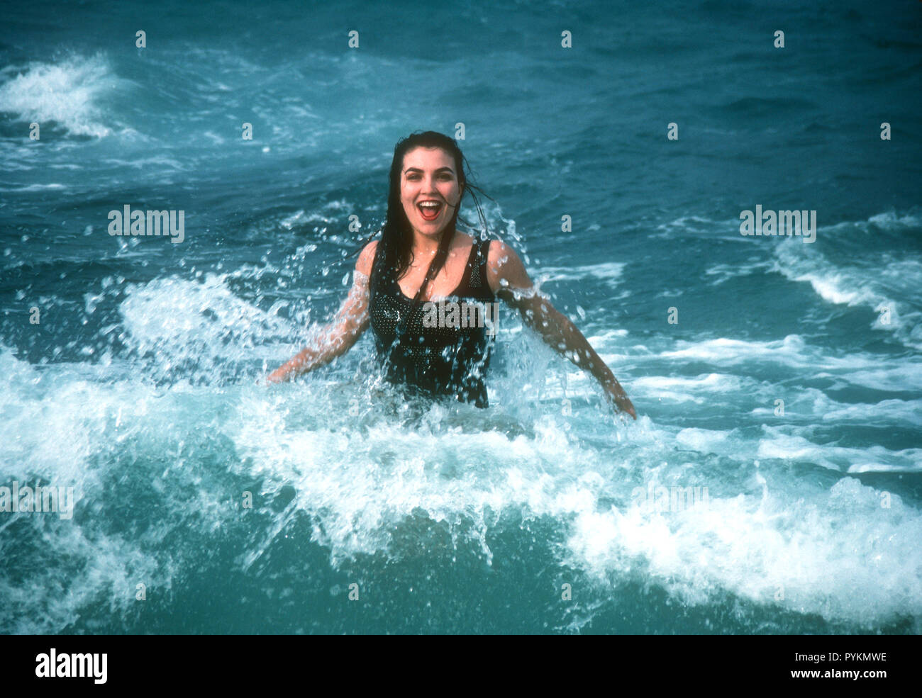 HONOLULU, HI - NOVEMBER 23: (EXCLUSIVE) Actress/director Bethany Ashton ...