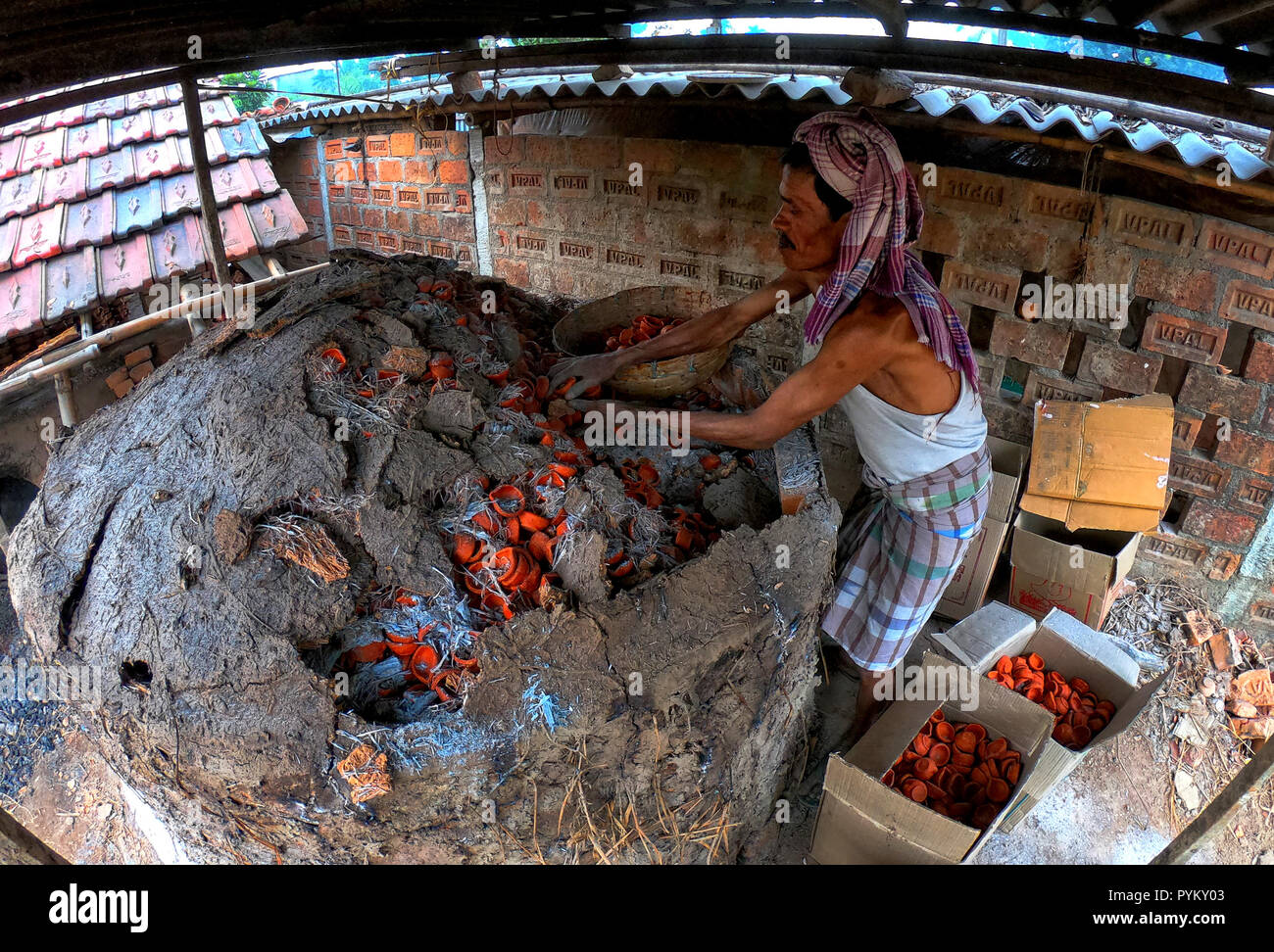 Soil made diya hi-res stock photography and images - Alamy
