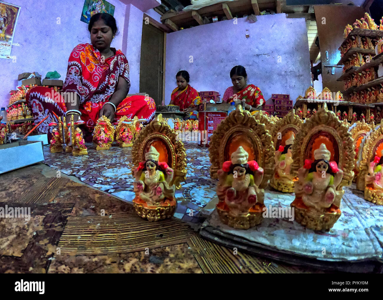 Soil made diya hi-res stock photography and images - Alamy