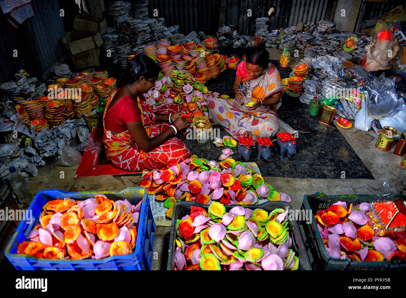 Soil made diya hi-res stock photography and images - Alamy