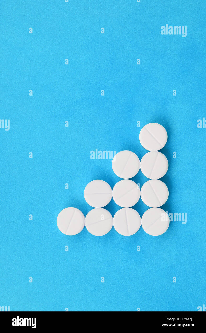 Triangular pills hi-res stock photography and images - Alamy