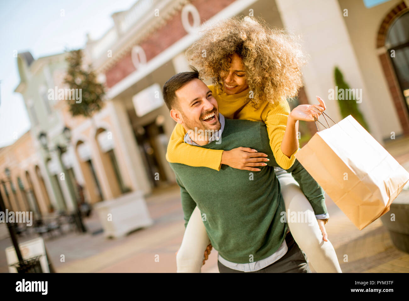 Beautiful woman go shopping hi-res stock photography and images - Alamy