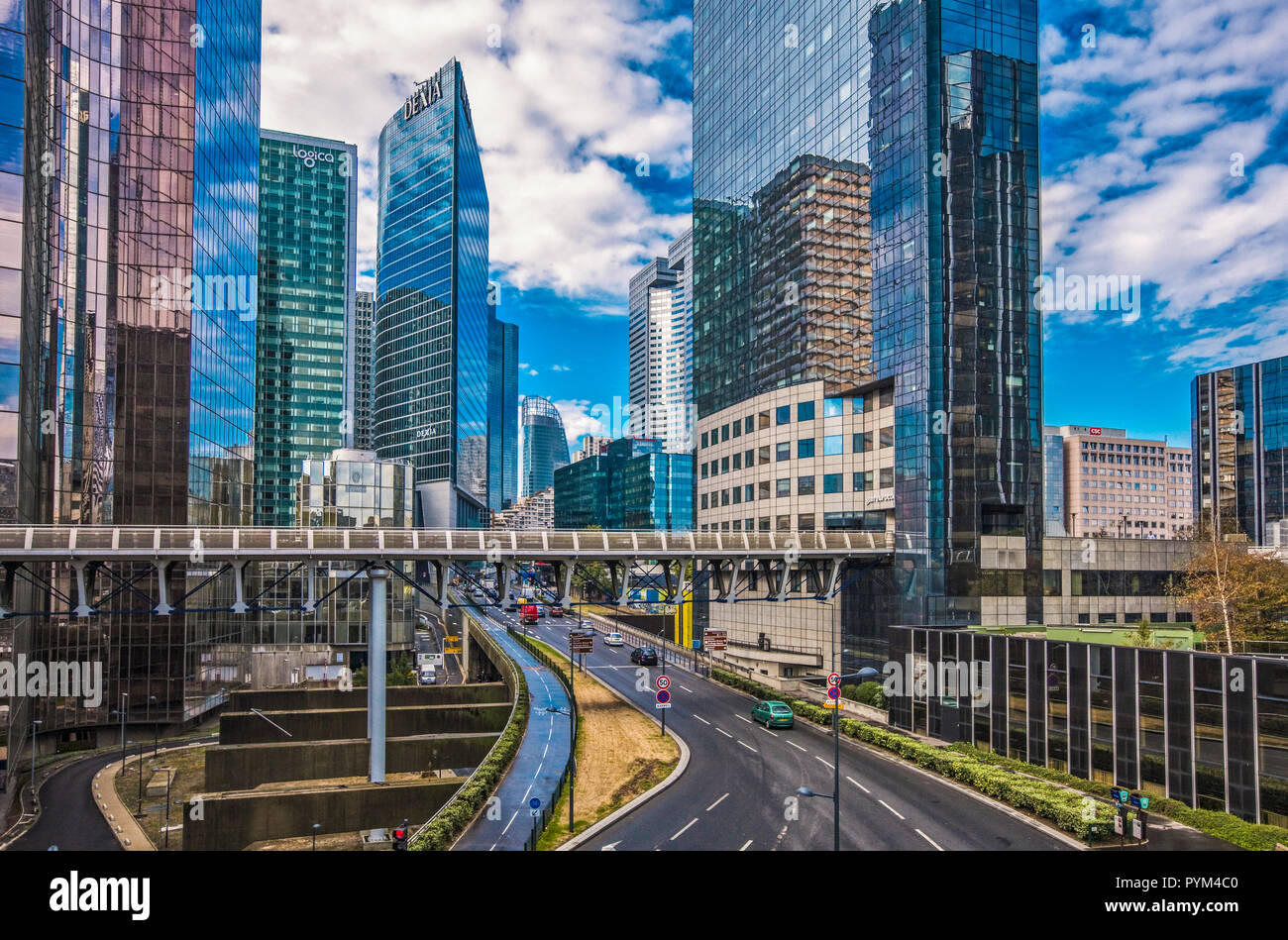 Paris architectures hi-res stock photography and images - Alamy