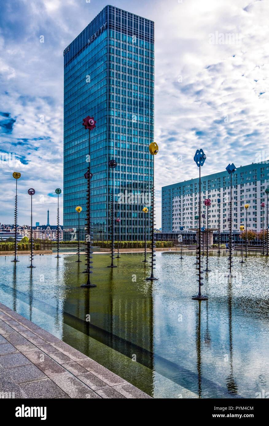 France,Paris, La Defense, the fountain of the Esplanade Stock Photo - Alamy