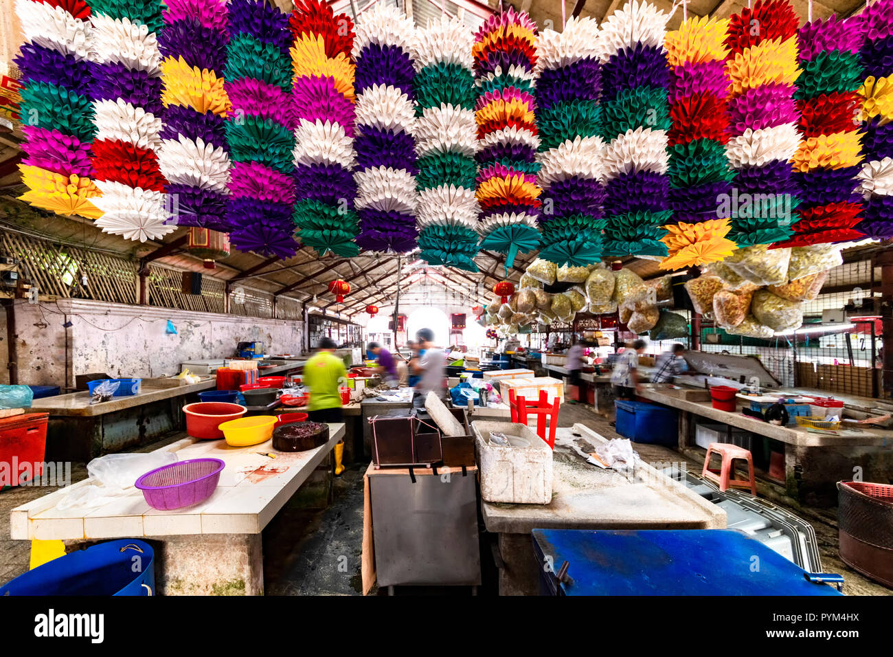 Wet market tourism people hi-res stock photography and images - Alamy