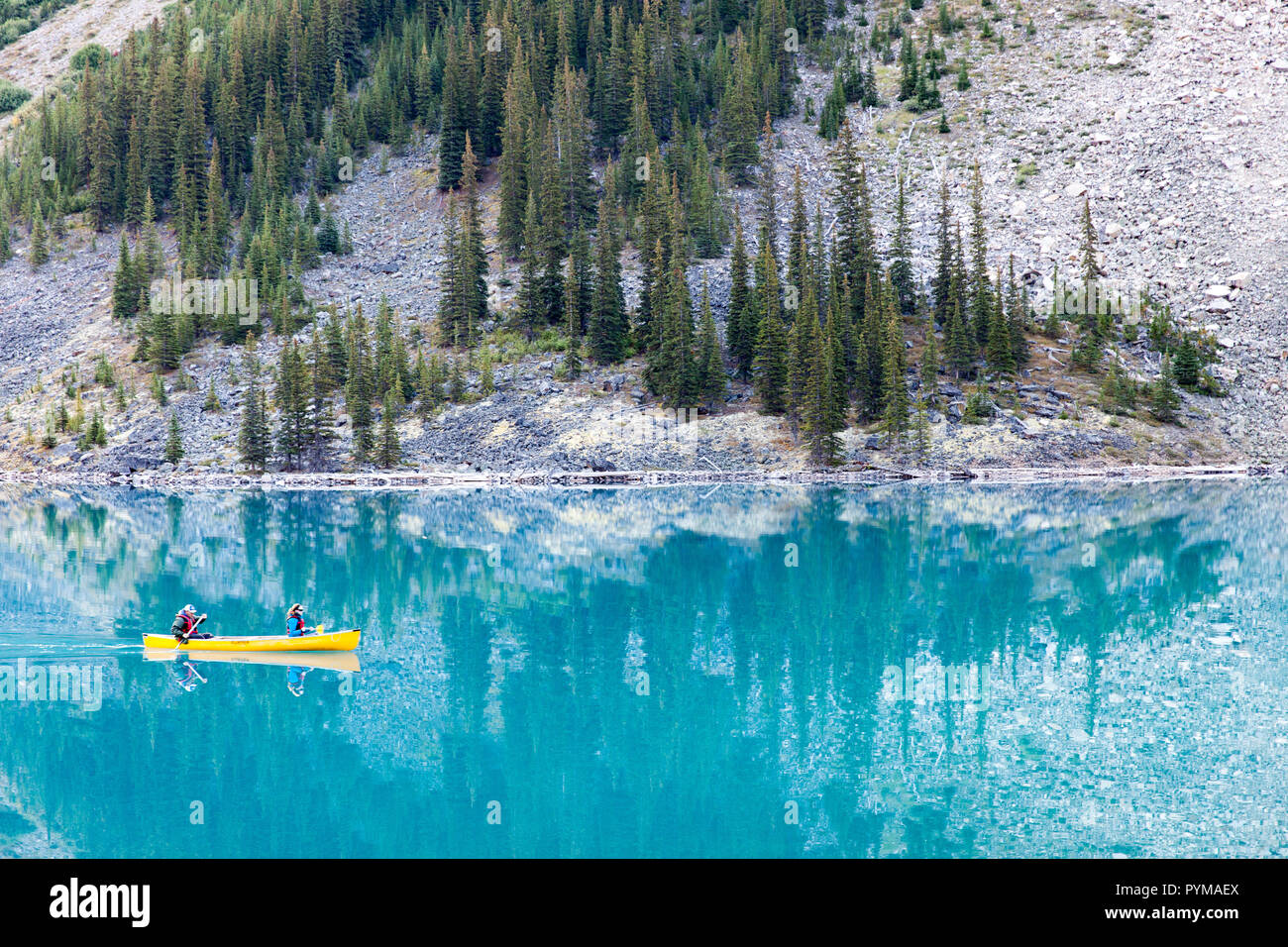 Canoe on still lake hi-res stock photography and images - Alamy