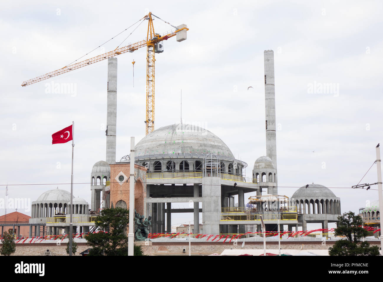 Mosque construction hi-res stock photography and images - Alamy