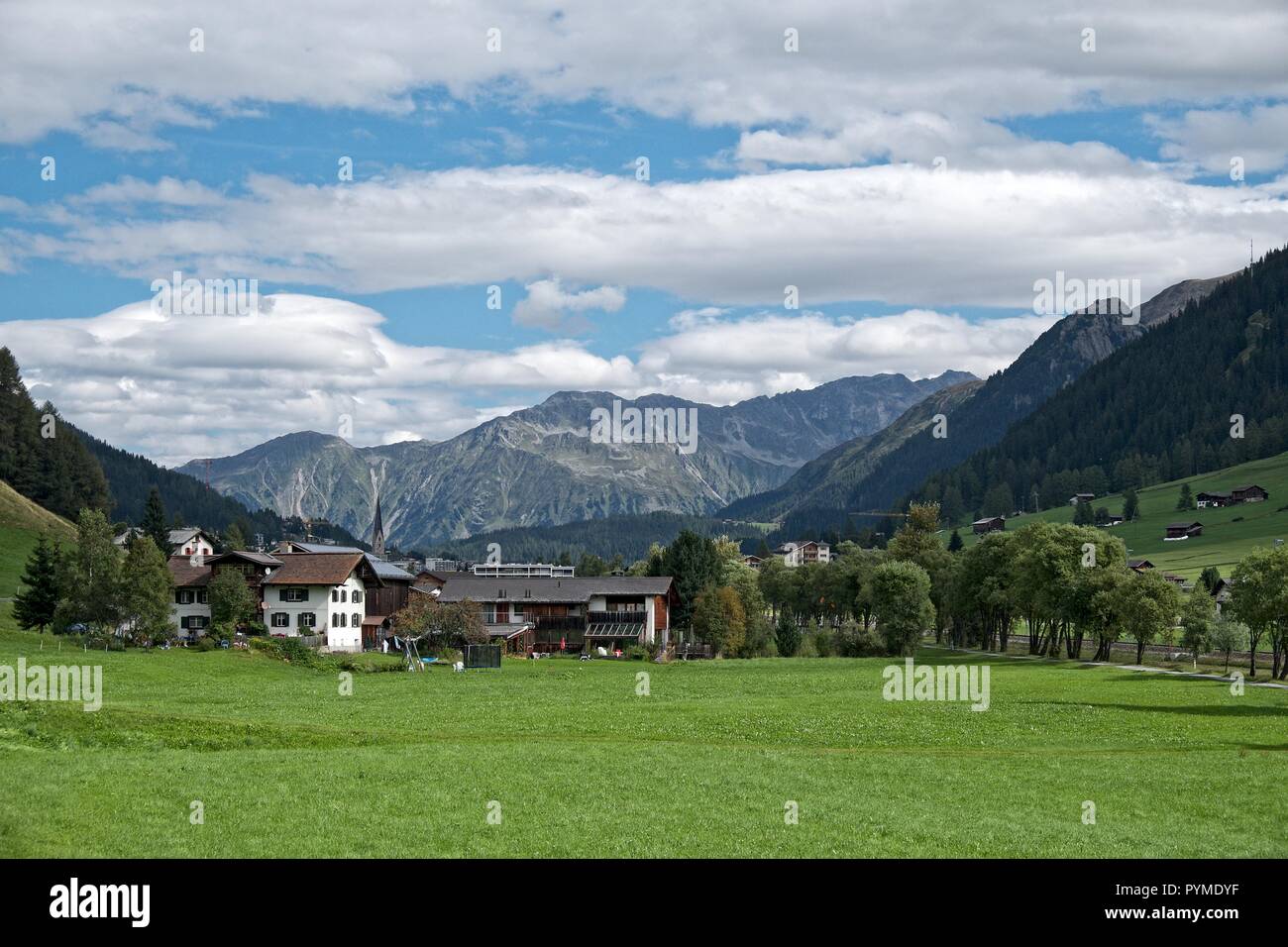 ALPINE VALLEY APPROACHING DAVOS SWITZERLAND Stock Photo - Alamy
