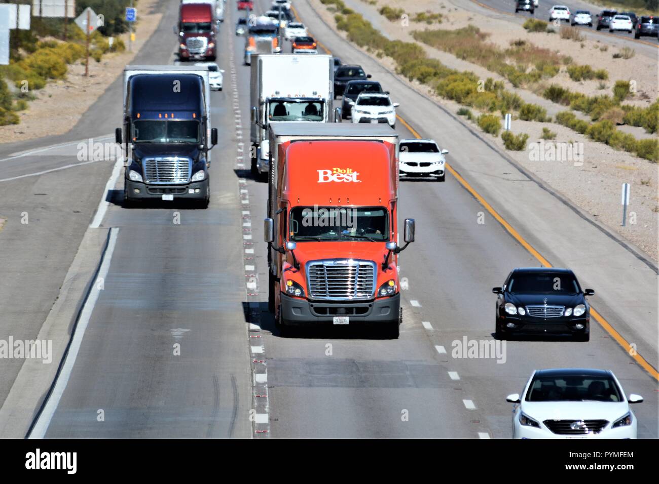 Trucks and cars on interstate highway in Nevada Stock Photo - Alamy