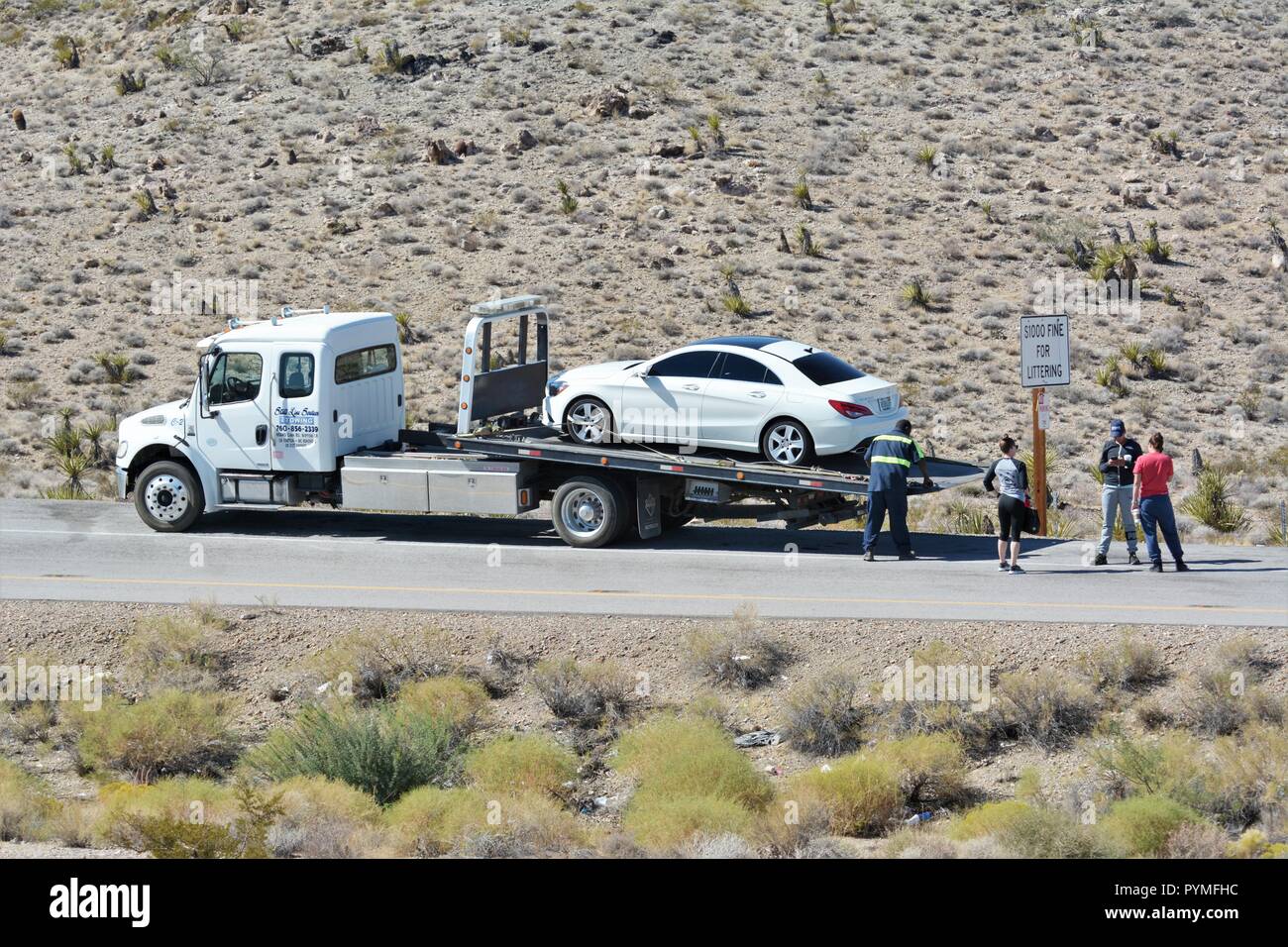 Breakdown desert hi-res stock photography and images - Alamy