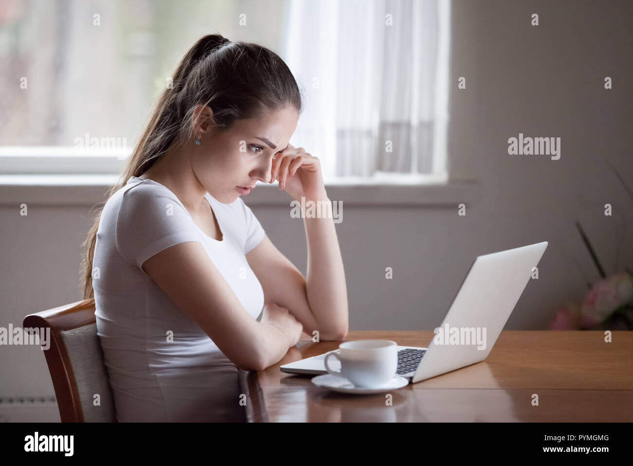 Serious frustrated emotions hi-res stock photography and images - Alamy