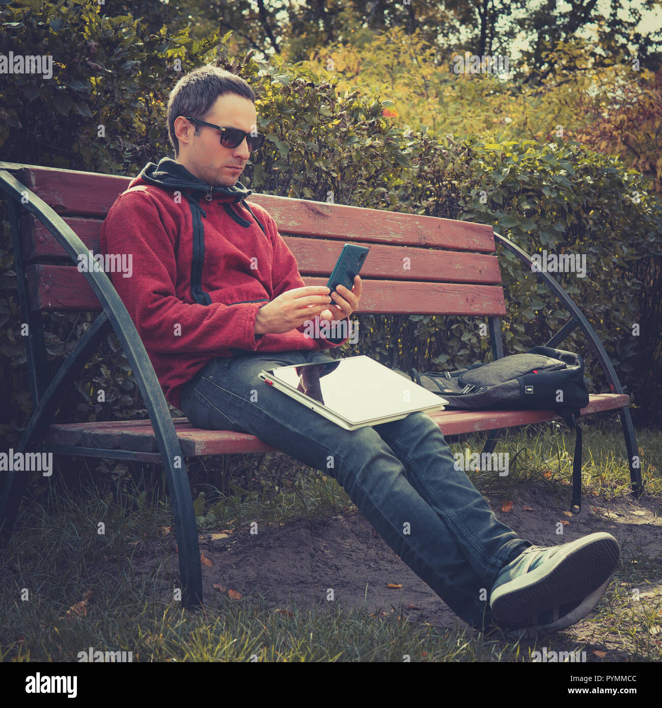 Creating notification hi-res stock photography and images - Alamy