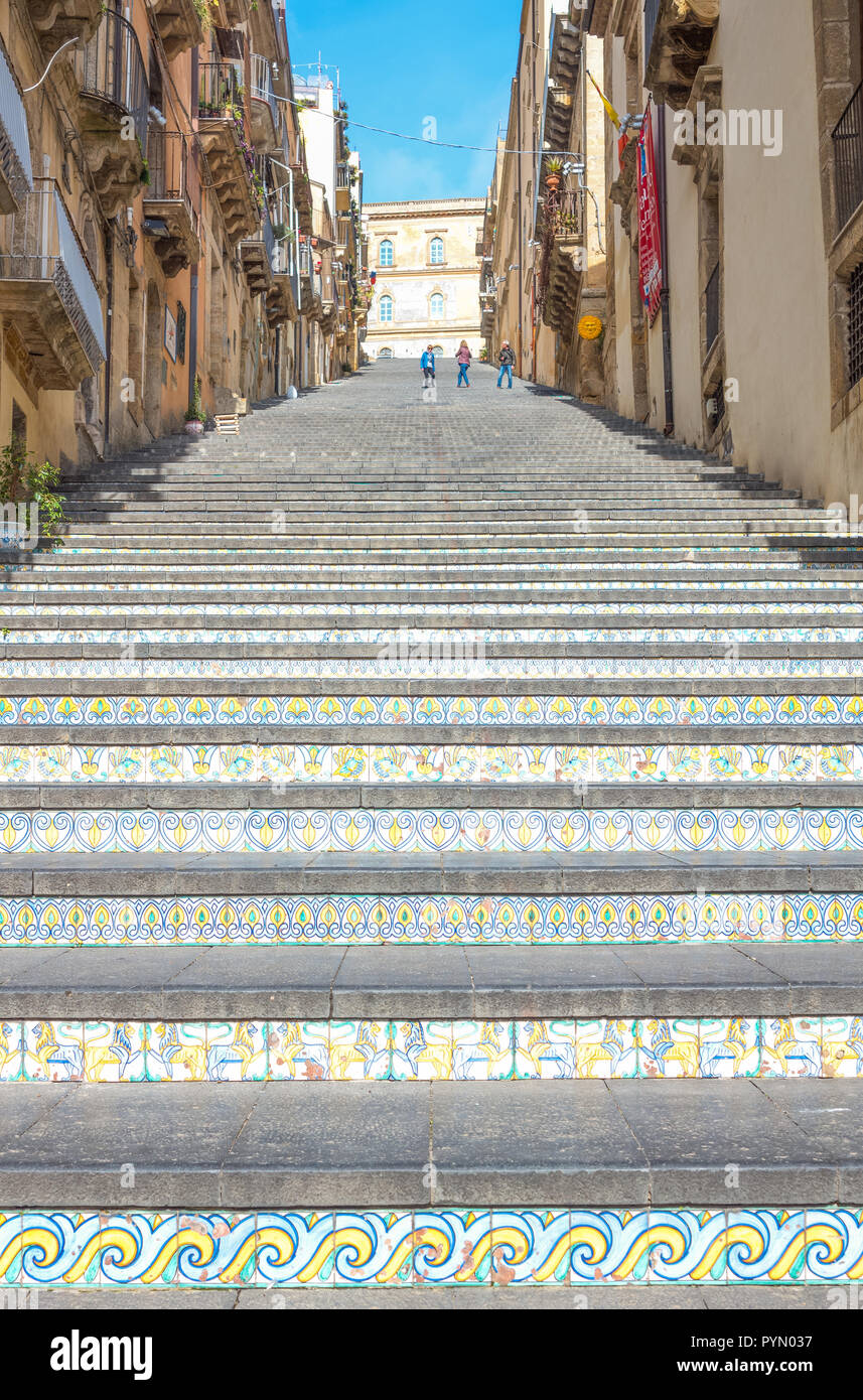 Ceramics caltagirone sicily italy hi-res stock photography and images ...