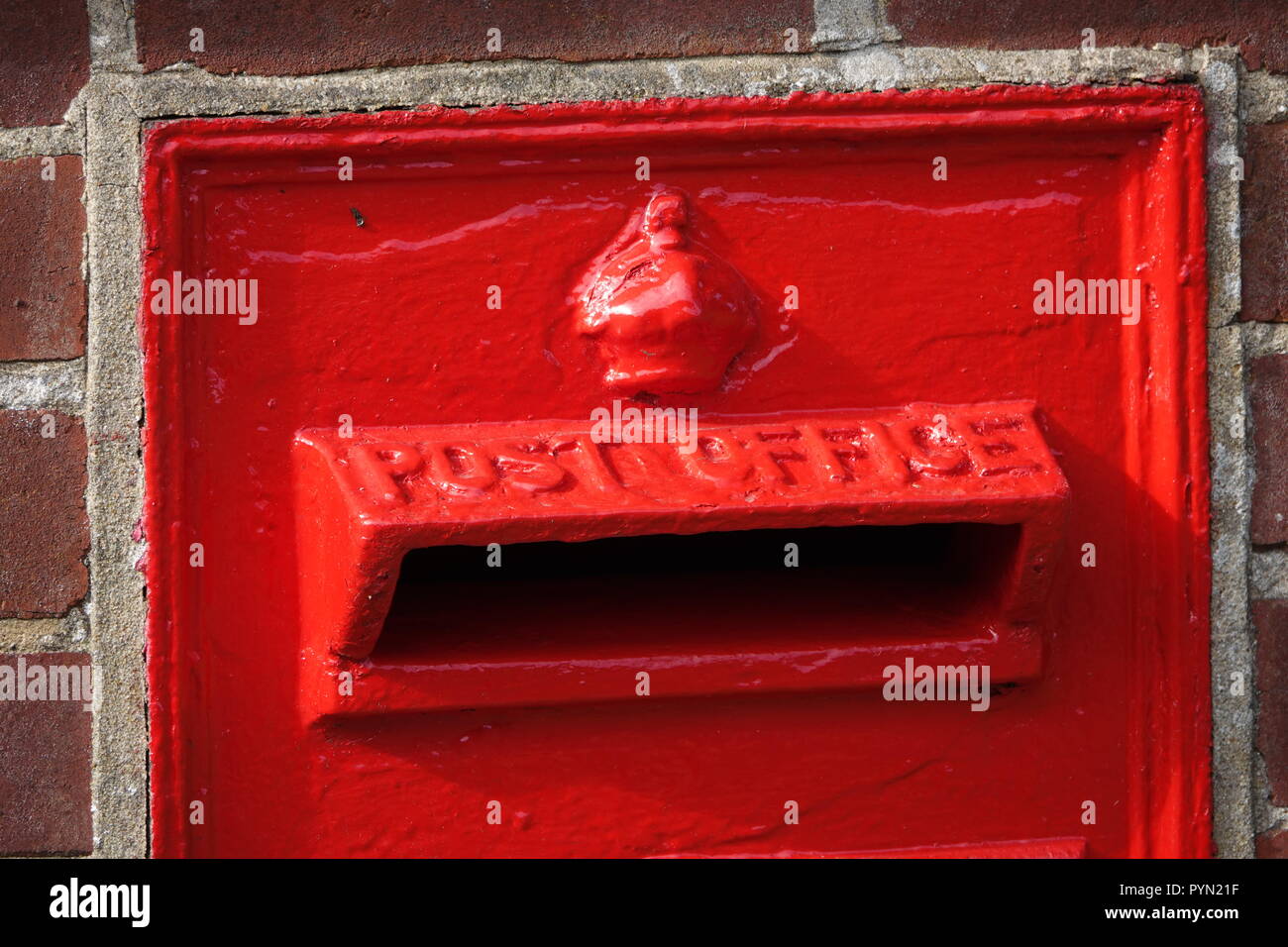 Red Royal Mail Post Office Box, England UK Stock Photo - Alamy